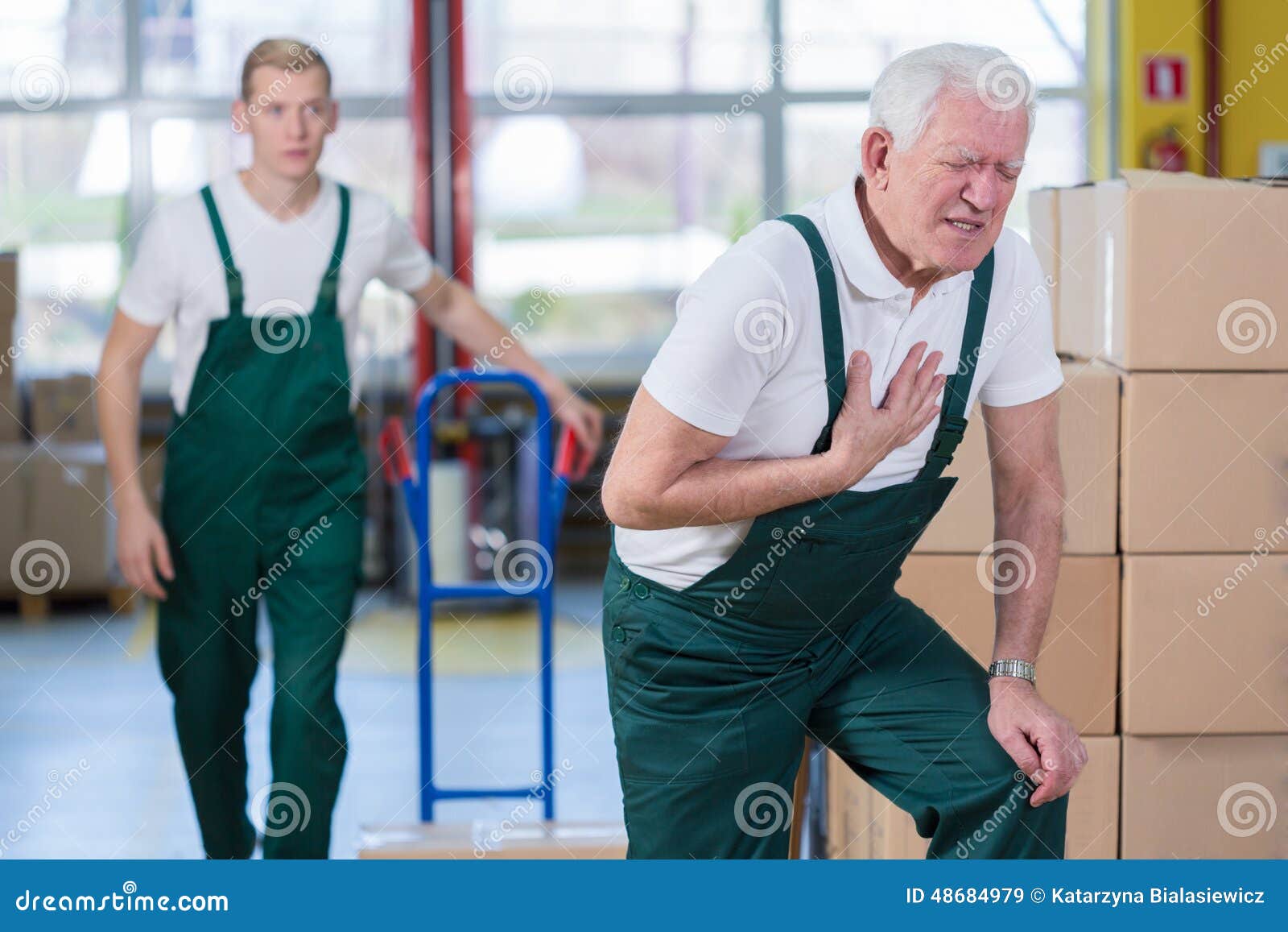 Heart attack in workplace stock image. Image of palpitation - 48684979