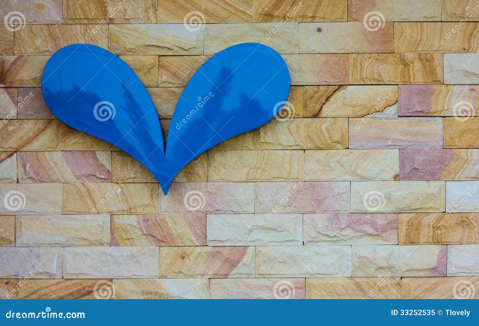 Heart on brick wall stock image. Image of backdrop, pieces - 33252535
