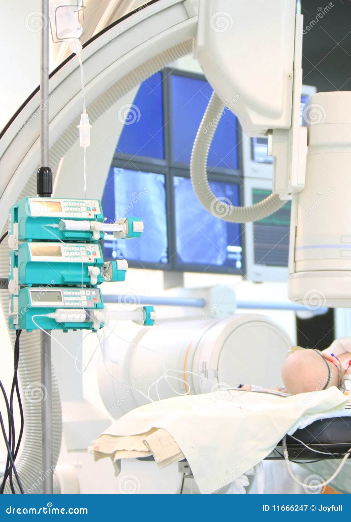 Heart Operation in Hospital Stock Image - Image of child, adult: 11666247