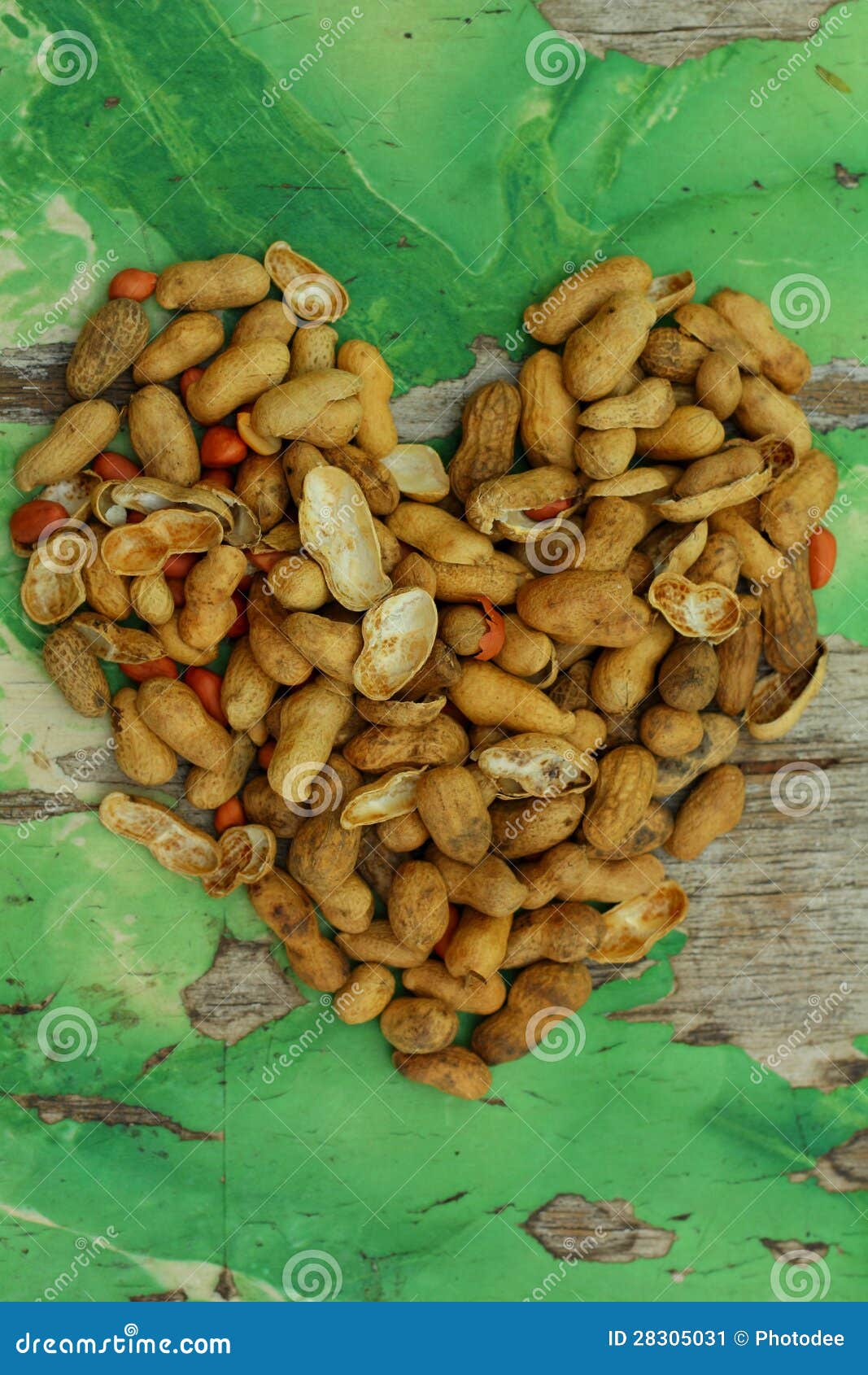 Heart Peanuts stock image. Image of textured, brown, tasty - 28305031