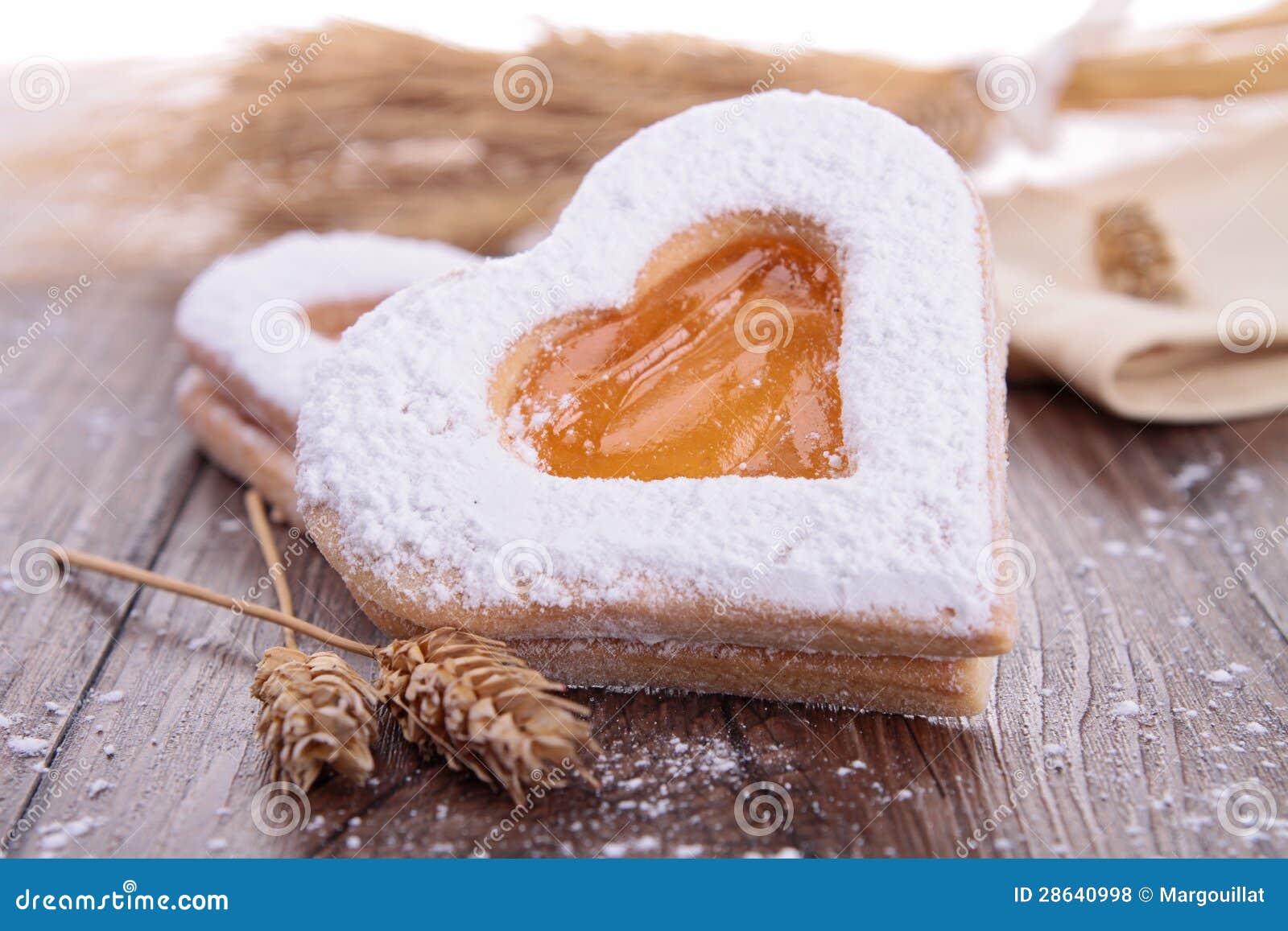 Heart shape biscuit stock photo. Image of sweet, heart - 28640998