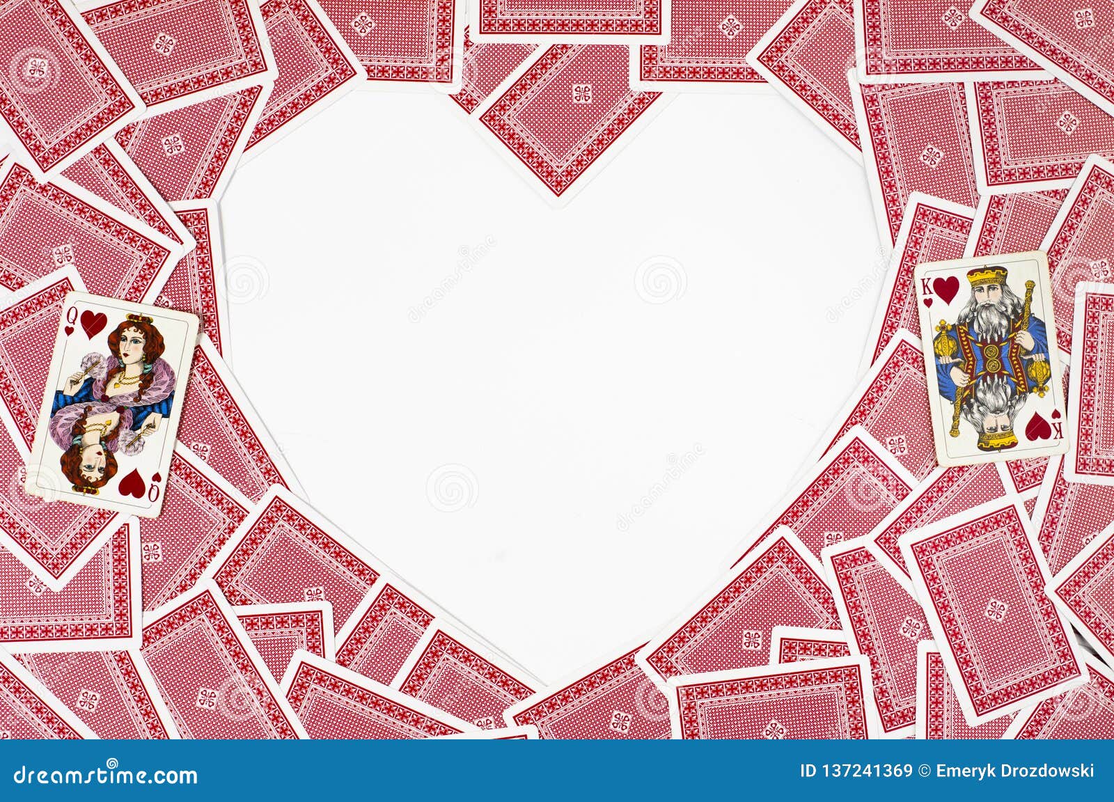 Red Heart Cards Stock Illustrations – 24,654 Red Heart Cards Stock ...