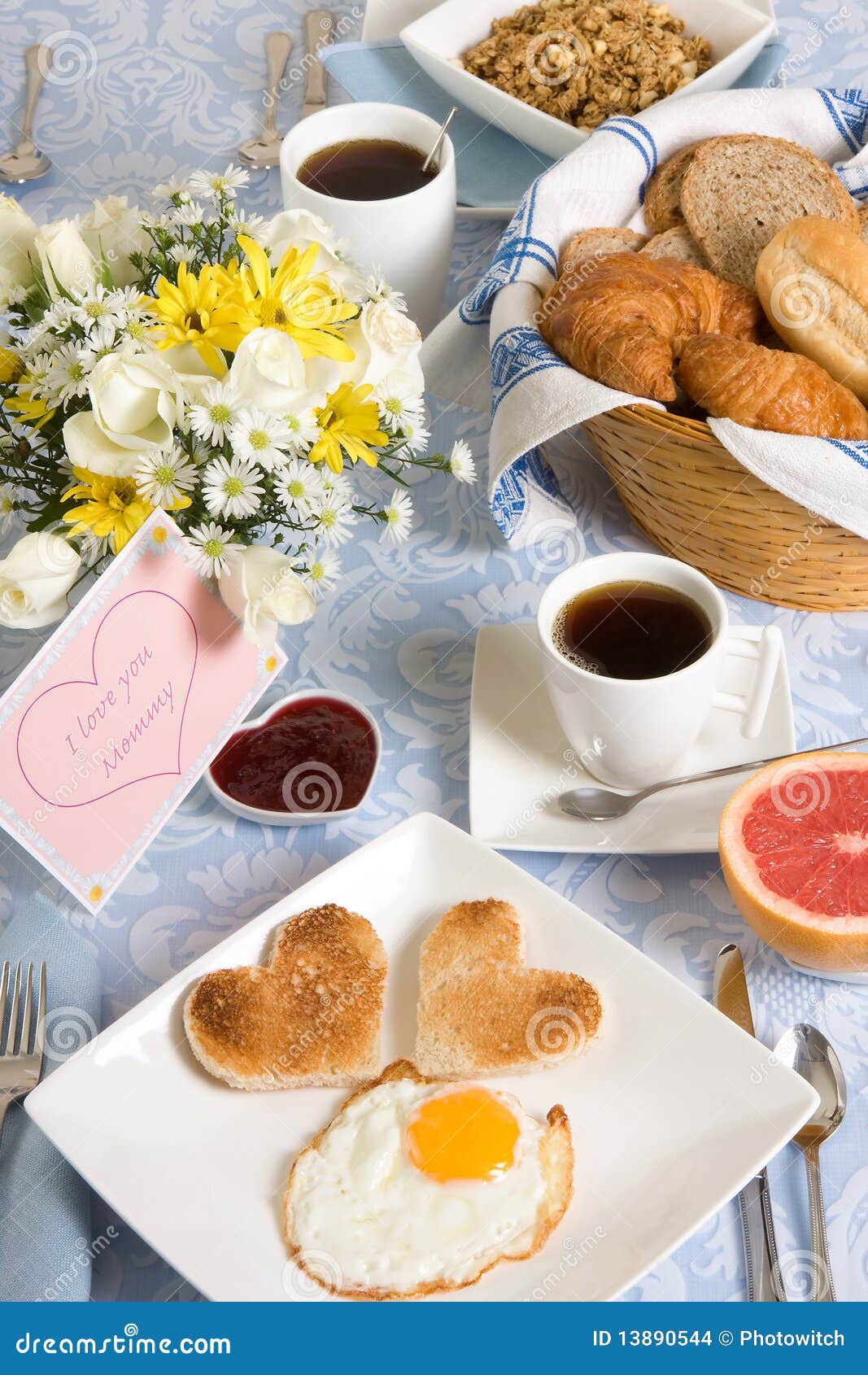Heart shape toast stock photo. Image of brioche, beverage - 13890544