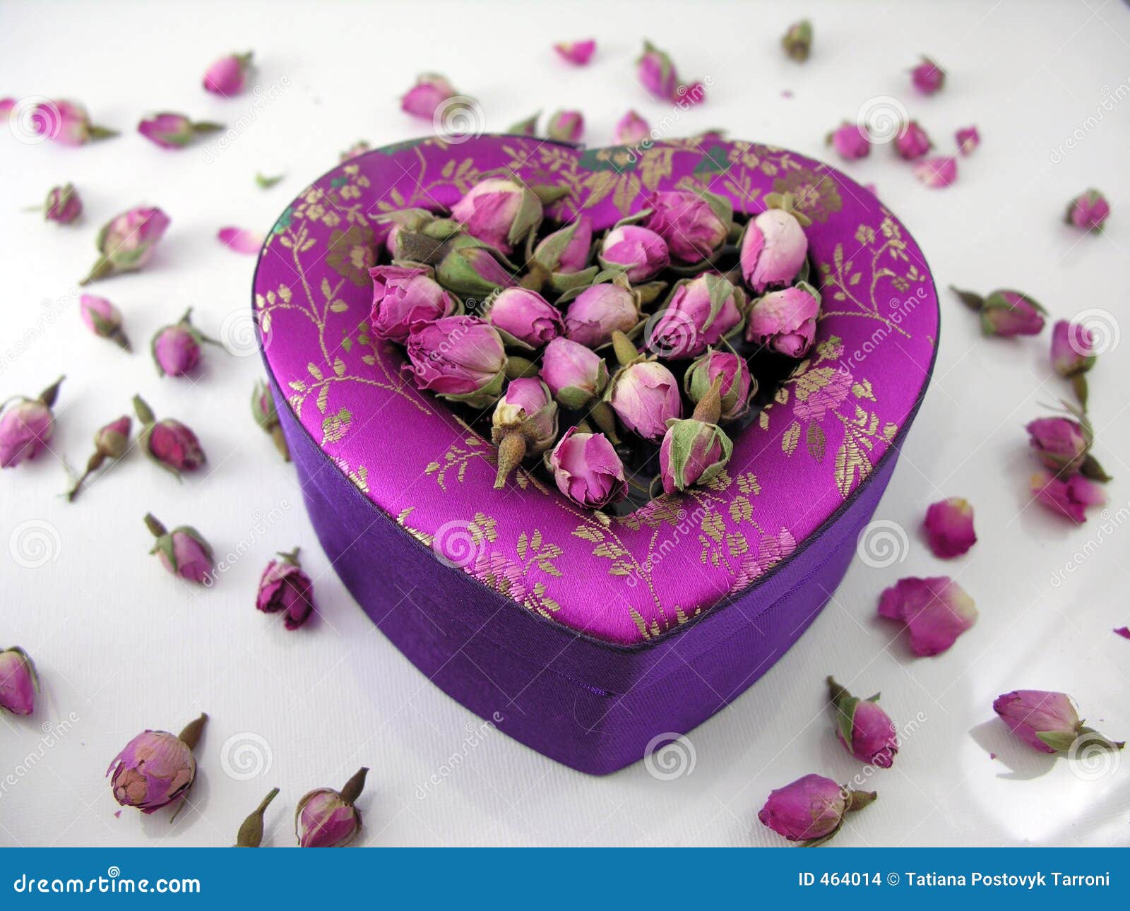 Heart Shaped Gift Box with Roses Stock Photo - Image of mauve ...