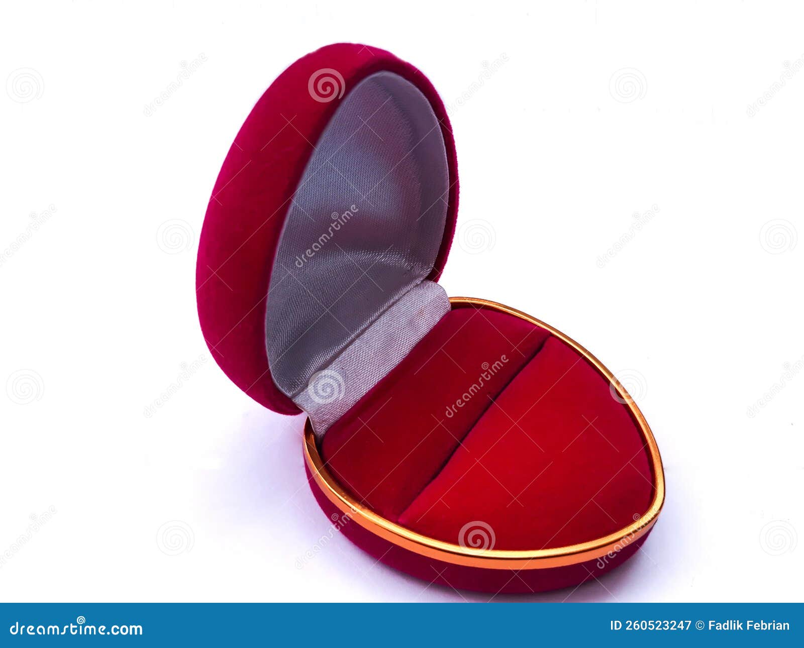 Heart shaped open ring box stock image. Image of magenta - 260523247