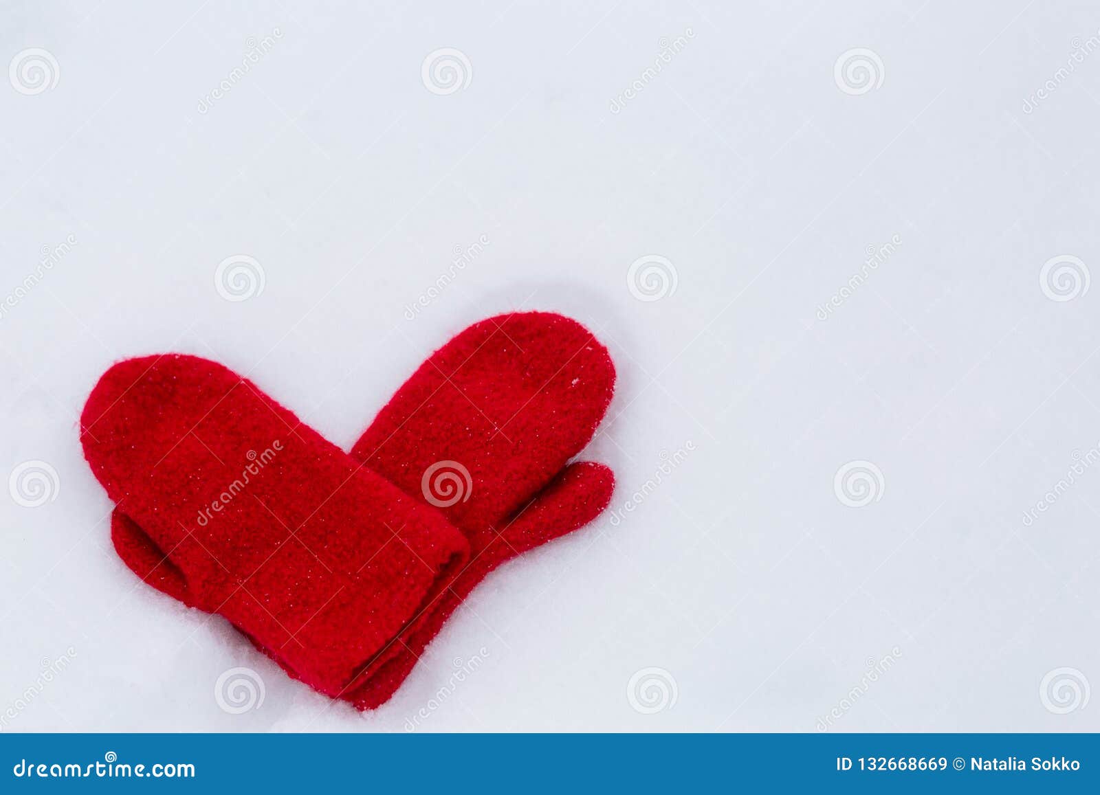 Heart Shaped Mittens on Snow Stock Image - Image of color, wool: 132668669