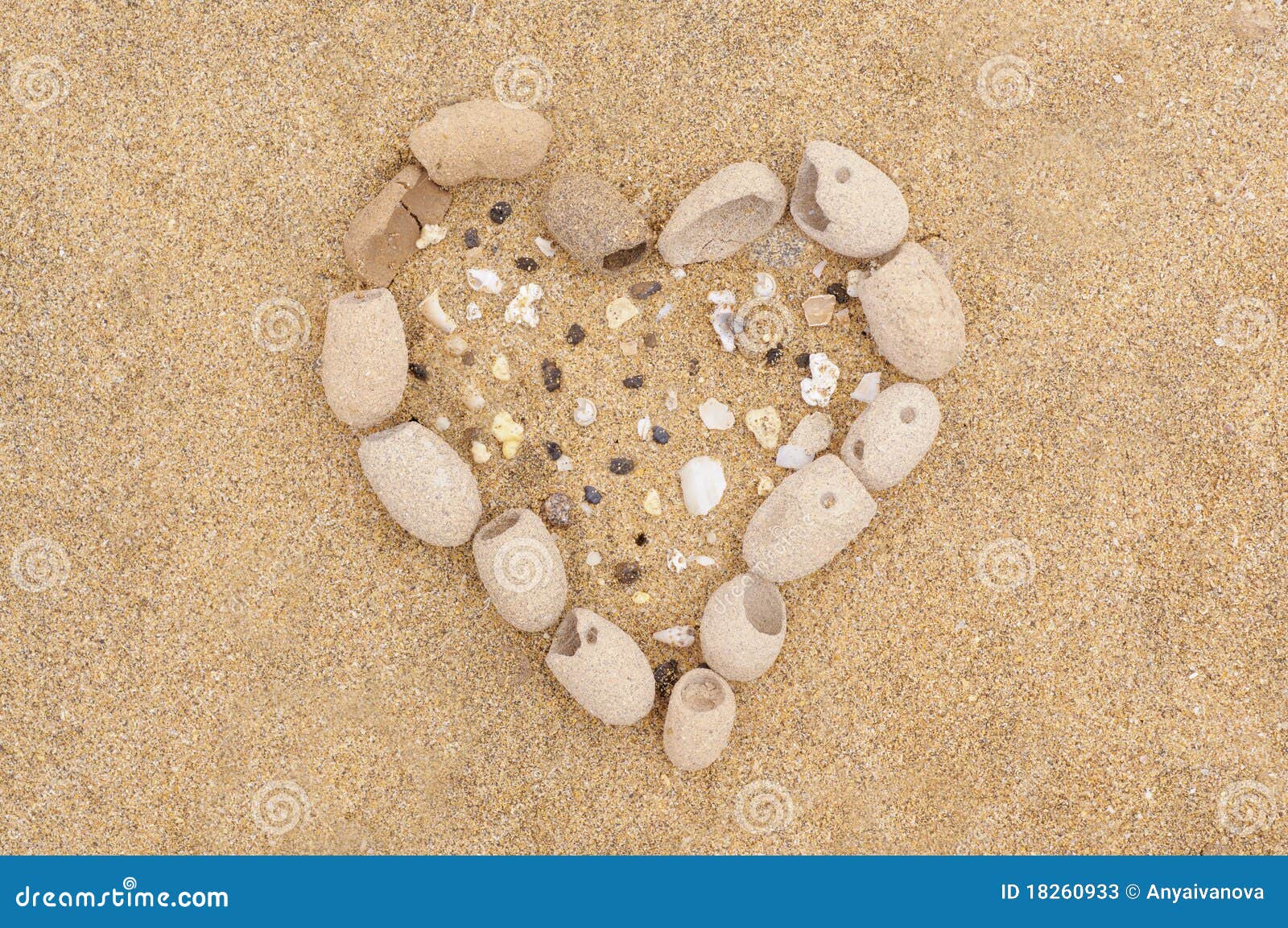 Heart sign on the sand stock image. Image of summer, sand - 18260933