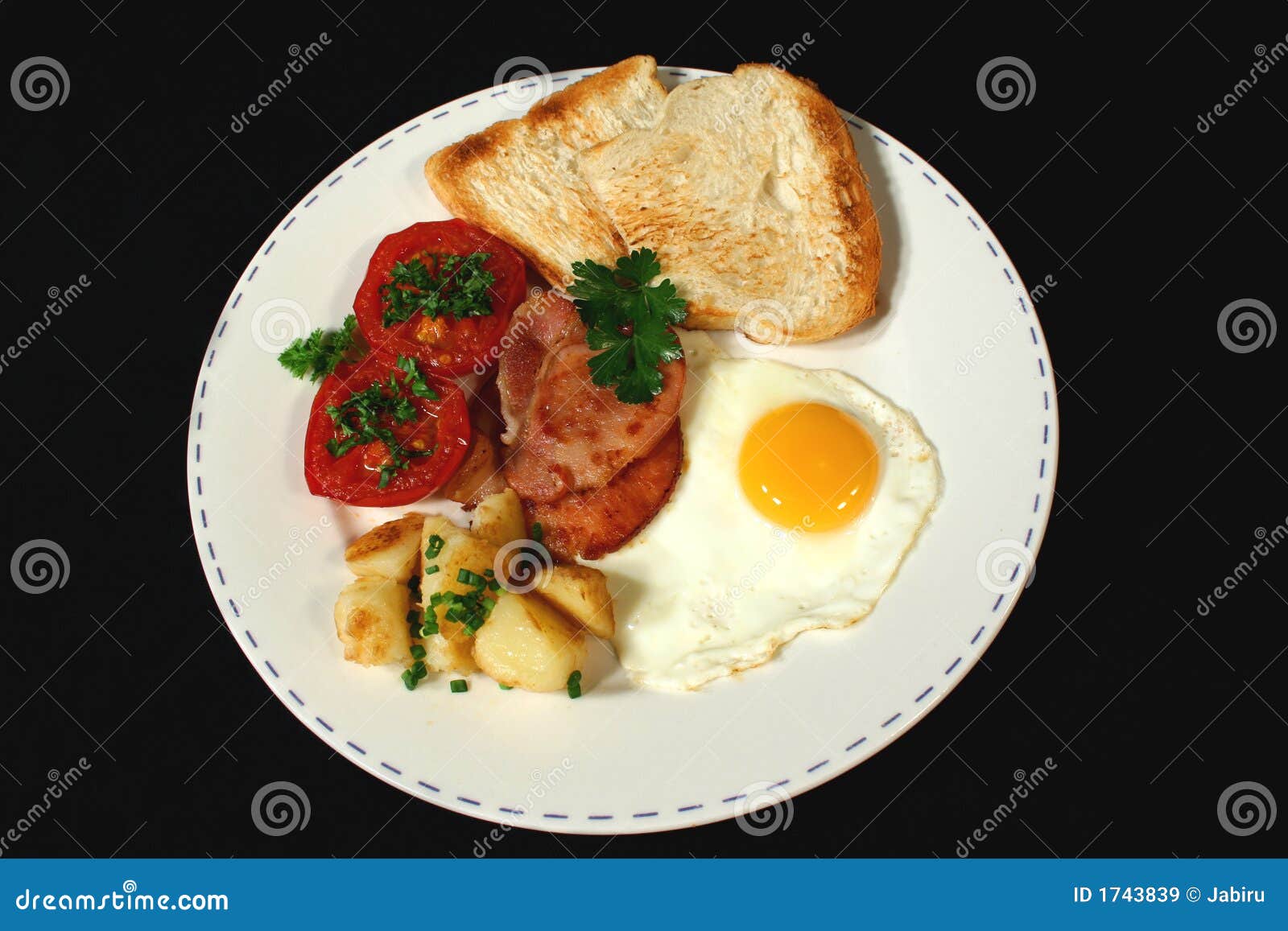 Hearty Breakfast With Bacon, Fried Egg, Potato And Orange Juice Royalty ...