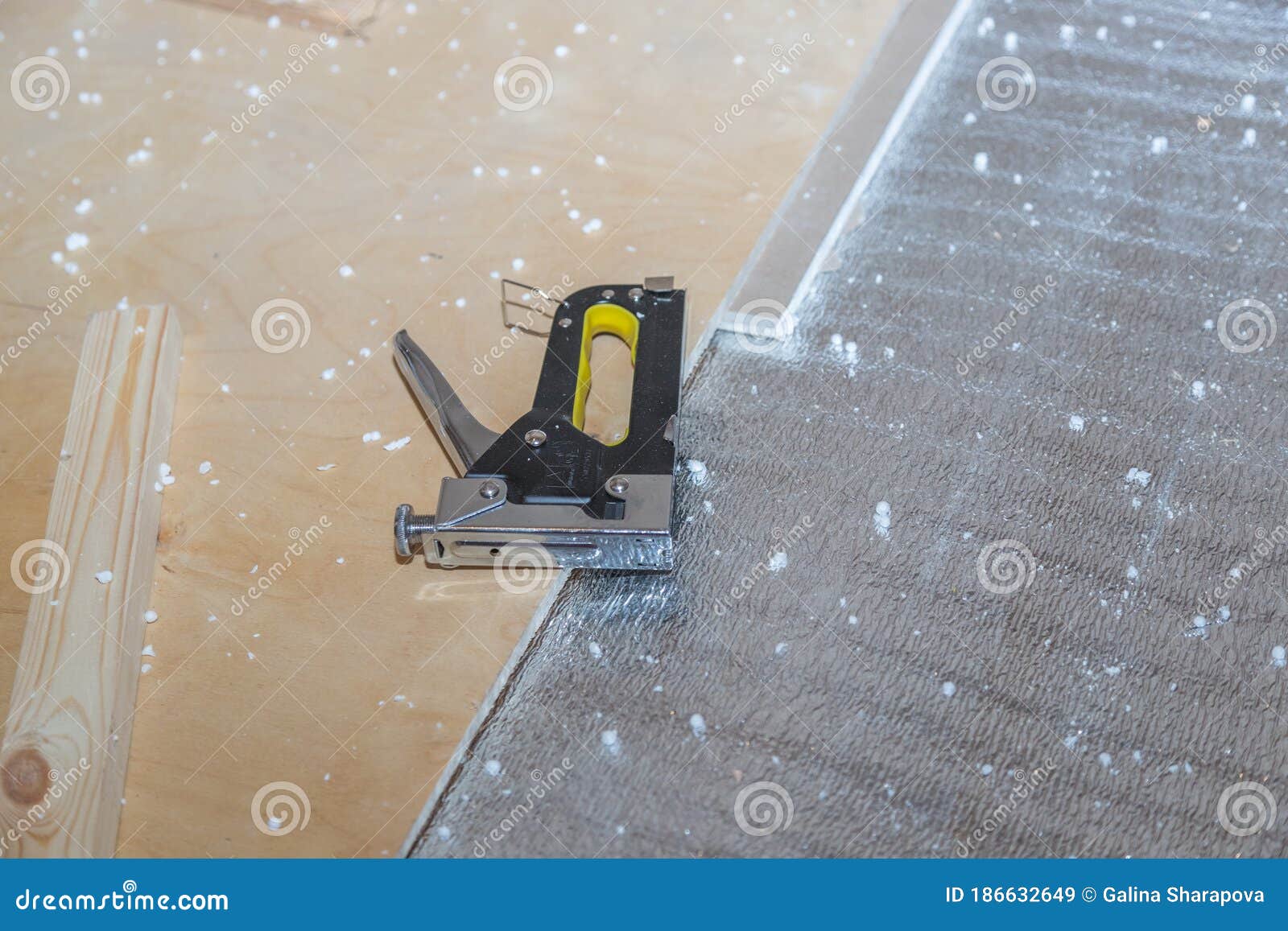 Heat Insulation Material, Thermal Insulation Work at the Attic Stock ...