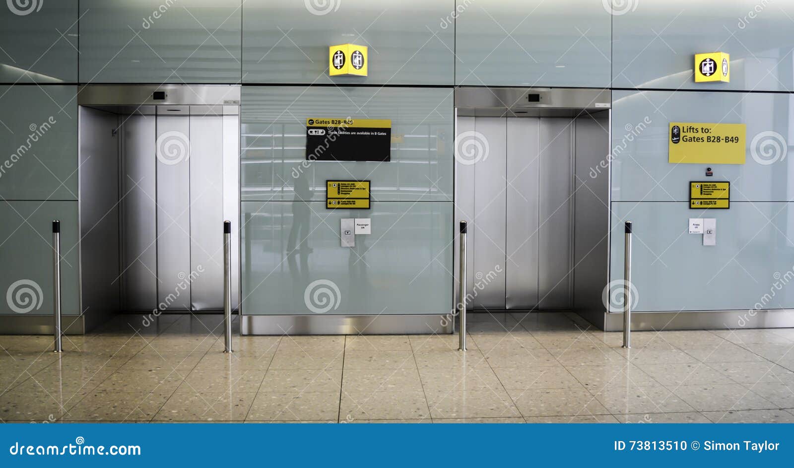 Heathrow Airport - Terminal 2 Editorial Image - Image of commuter ...