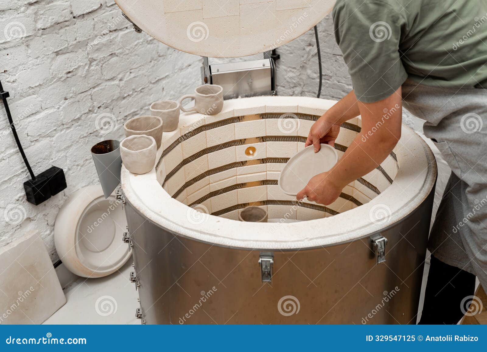 Heating Pottery To Extremely High Temperature with Isolation. Muffle ...