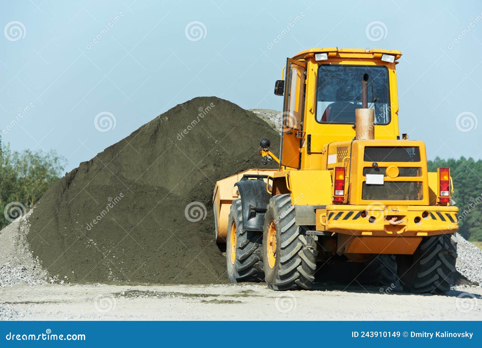 Heavy construction loader stock image. Image of tool - 243910149