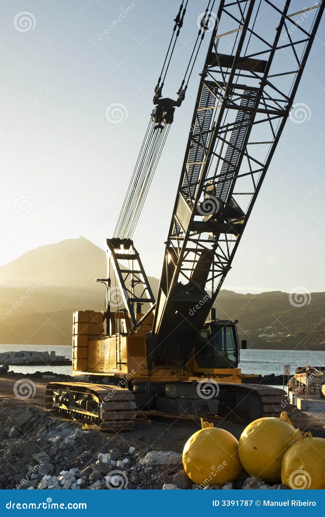Heavy crane stock image. Image of lift, machine, jetty - 3391787