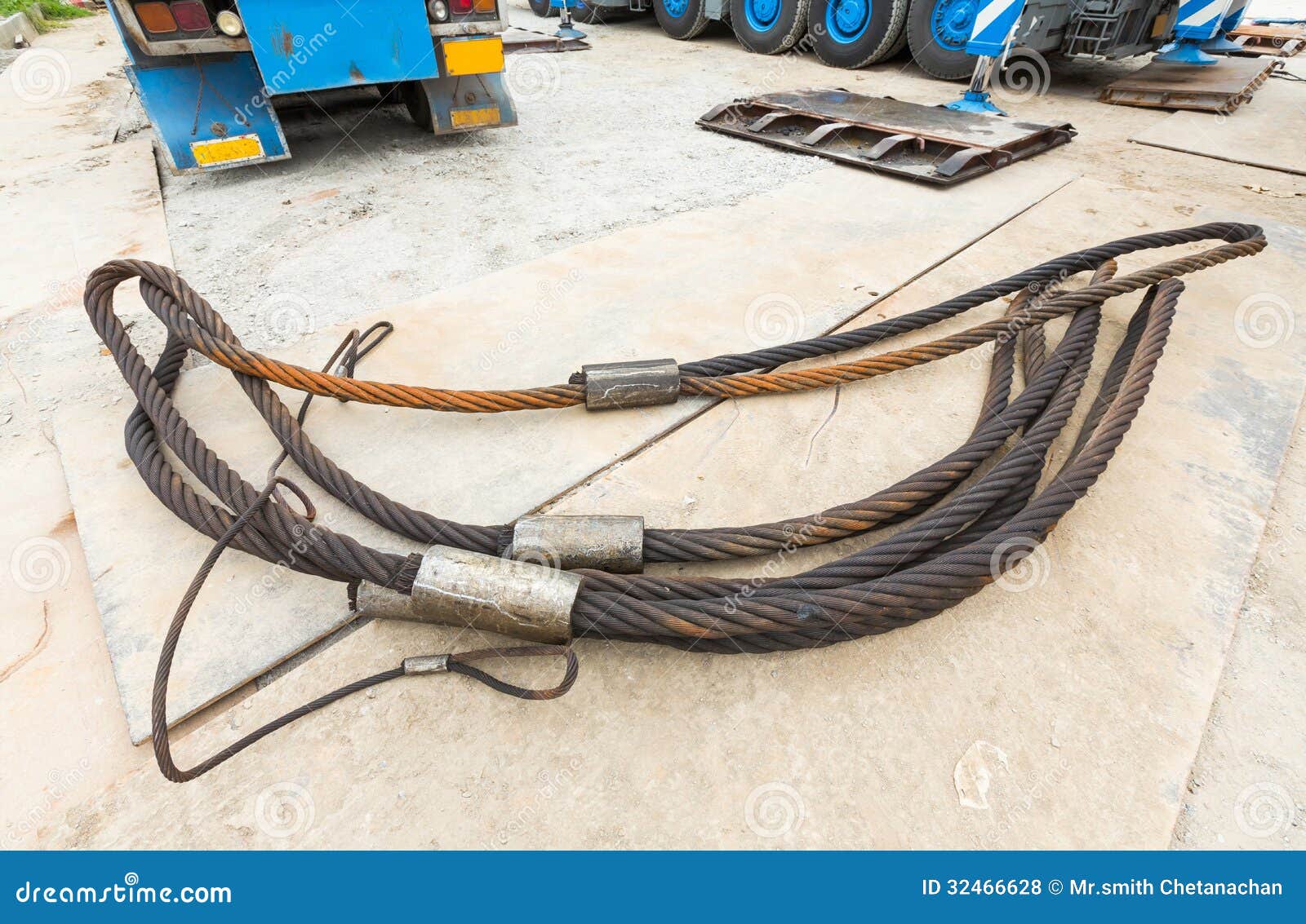 Heavy Duty Steel Wire Rope Sling Stock Photo - Image of sand, floor ...