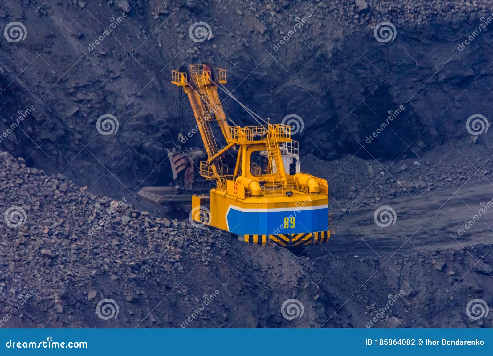 Heavy Excavator Working in Iron Ore Quarry Stock Photo - Image of ...