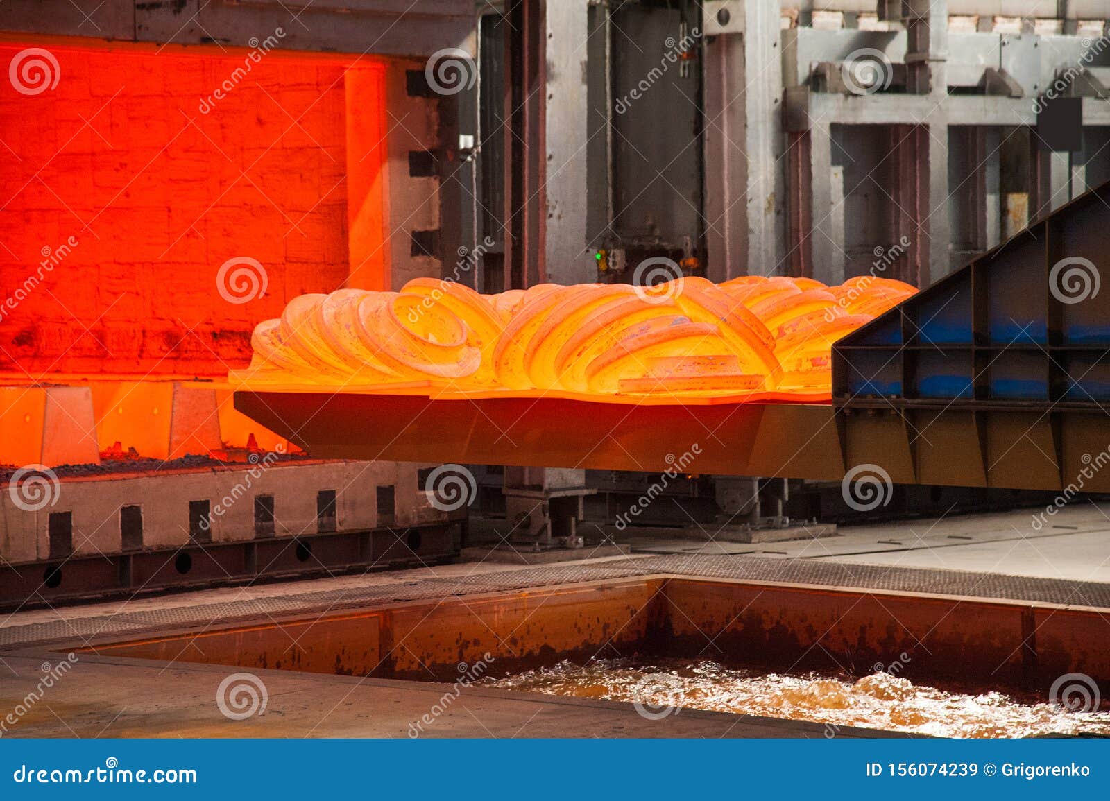 Heavy forgings plant stock image. Image of iron, forging - 156074239
