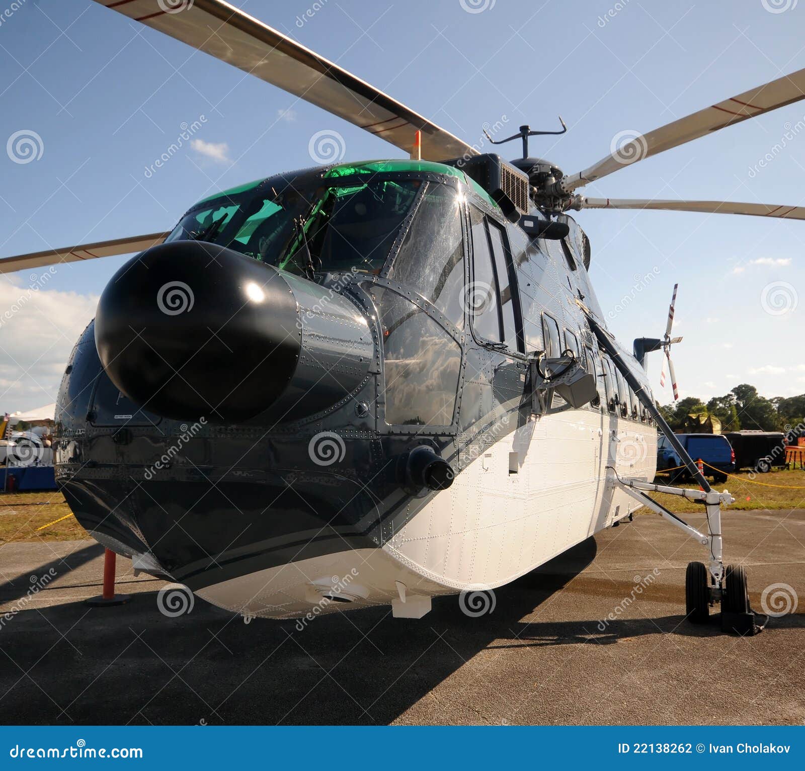 Heavy Helicopter Front View Stock Photo - Image of front, helicopter ...
