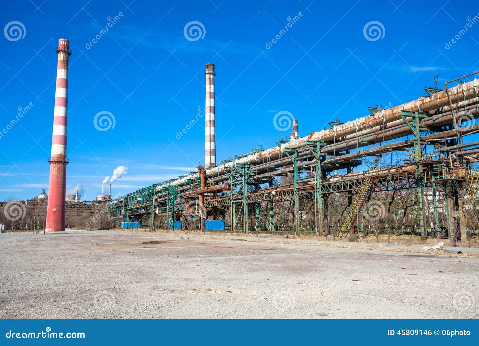 Heavy Industry Factory Pipelines Stock Photo - Image of factory ...