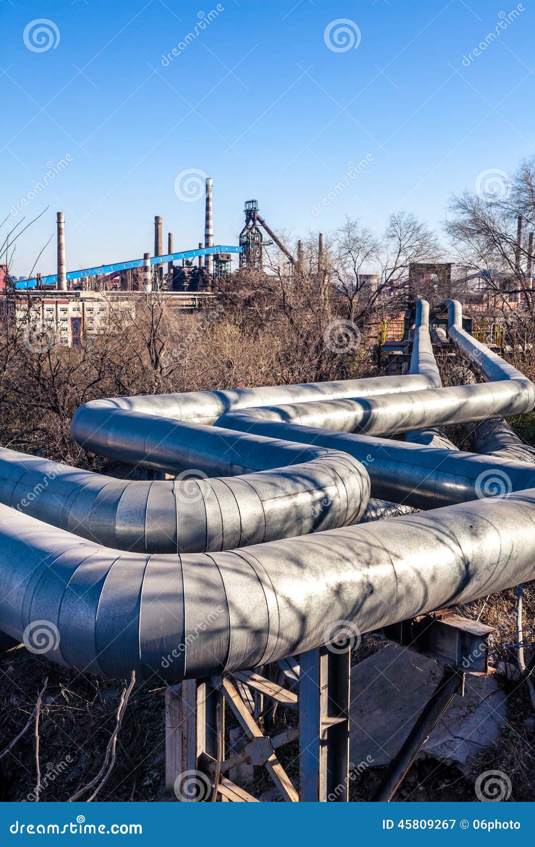 Heavy Industry Factory Pipelines Stock Image - Image of factory, hard ...