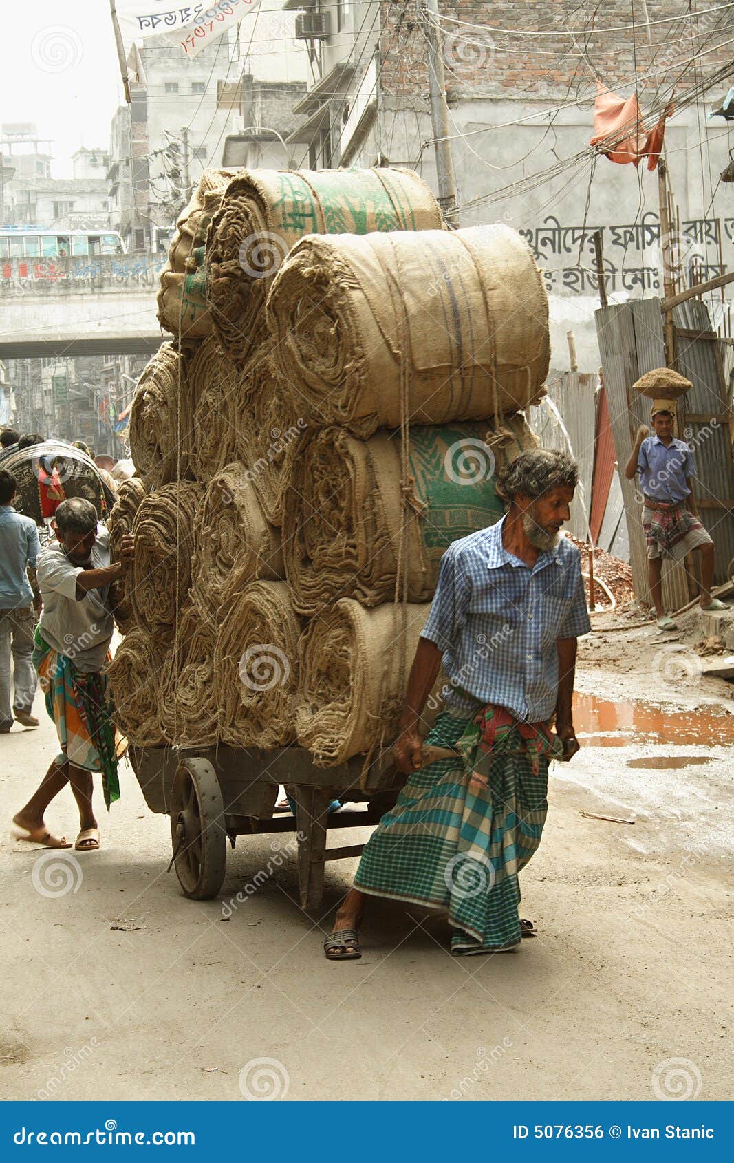 Heavy Load editorial photo. Image of heavy, working, portrait - 5076356