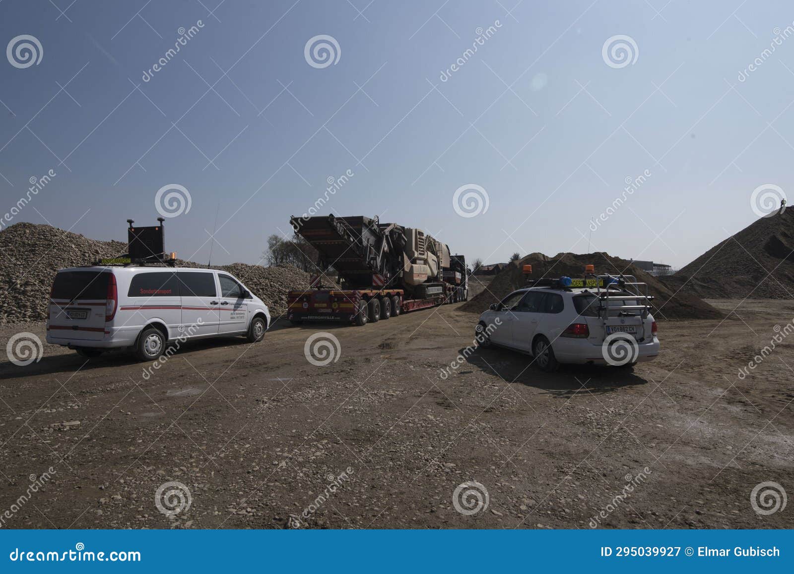 Heavy Load Transport on the Road Editorial Photography - Image of truck ...