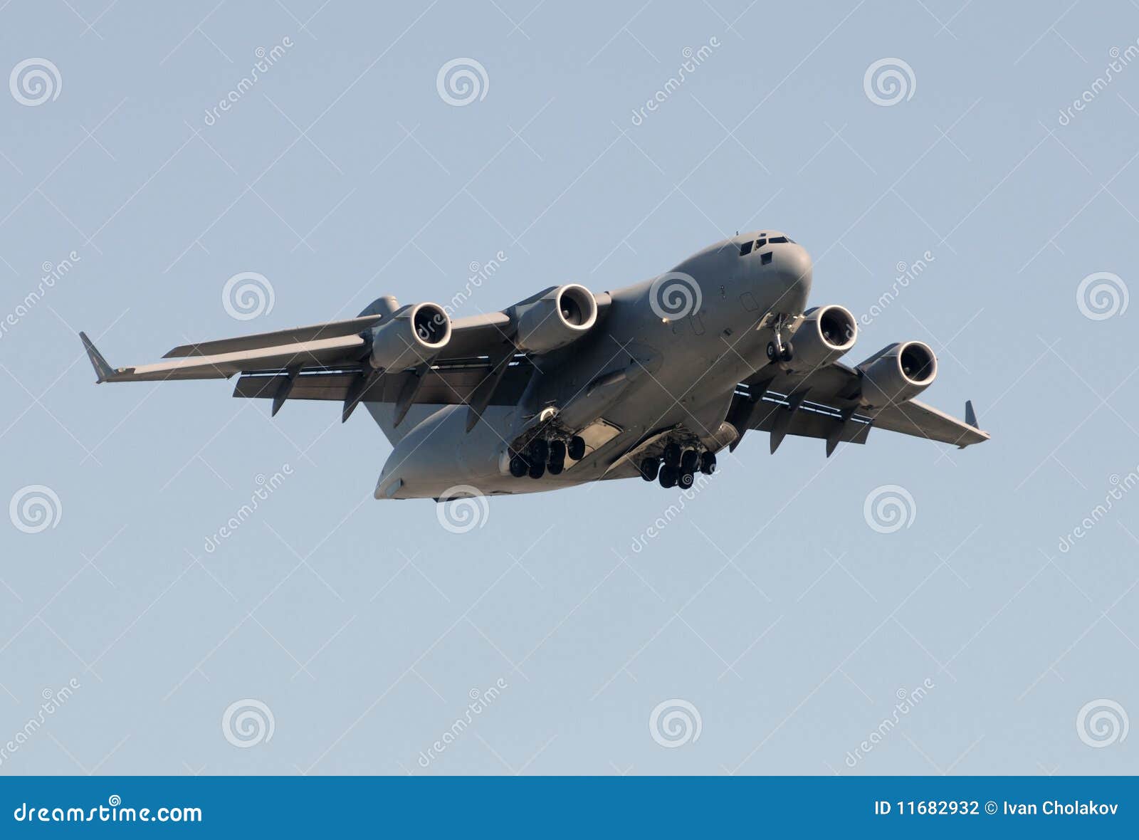 Heavy military cargo jet stock photo. Image of usaf, force - 11682932