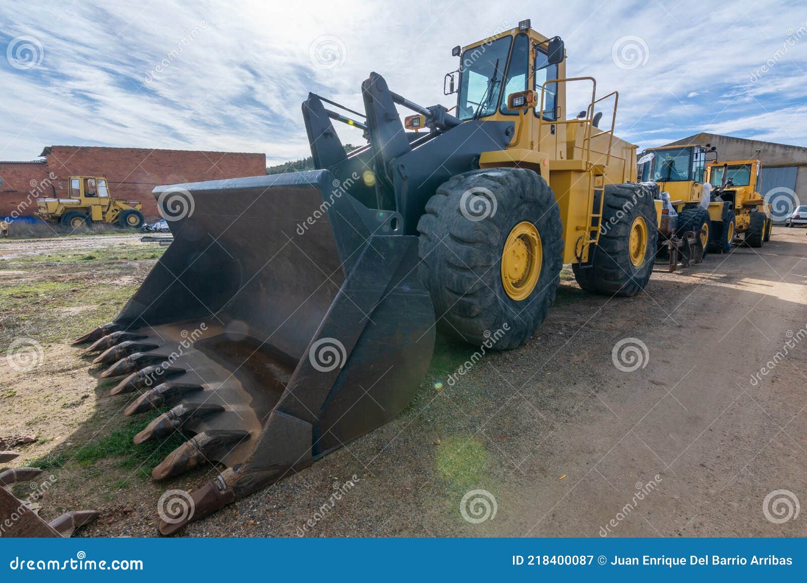 Heavy Rental Machinery for Construction, Essential and Necessary Stock ...