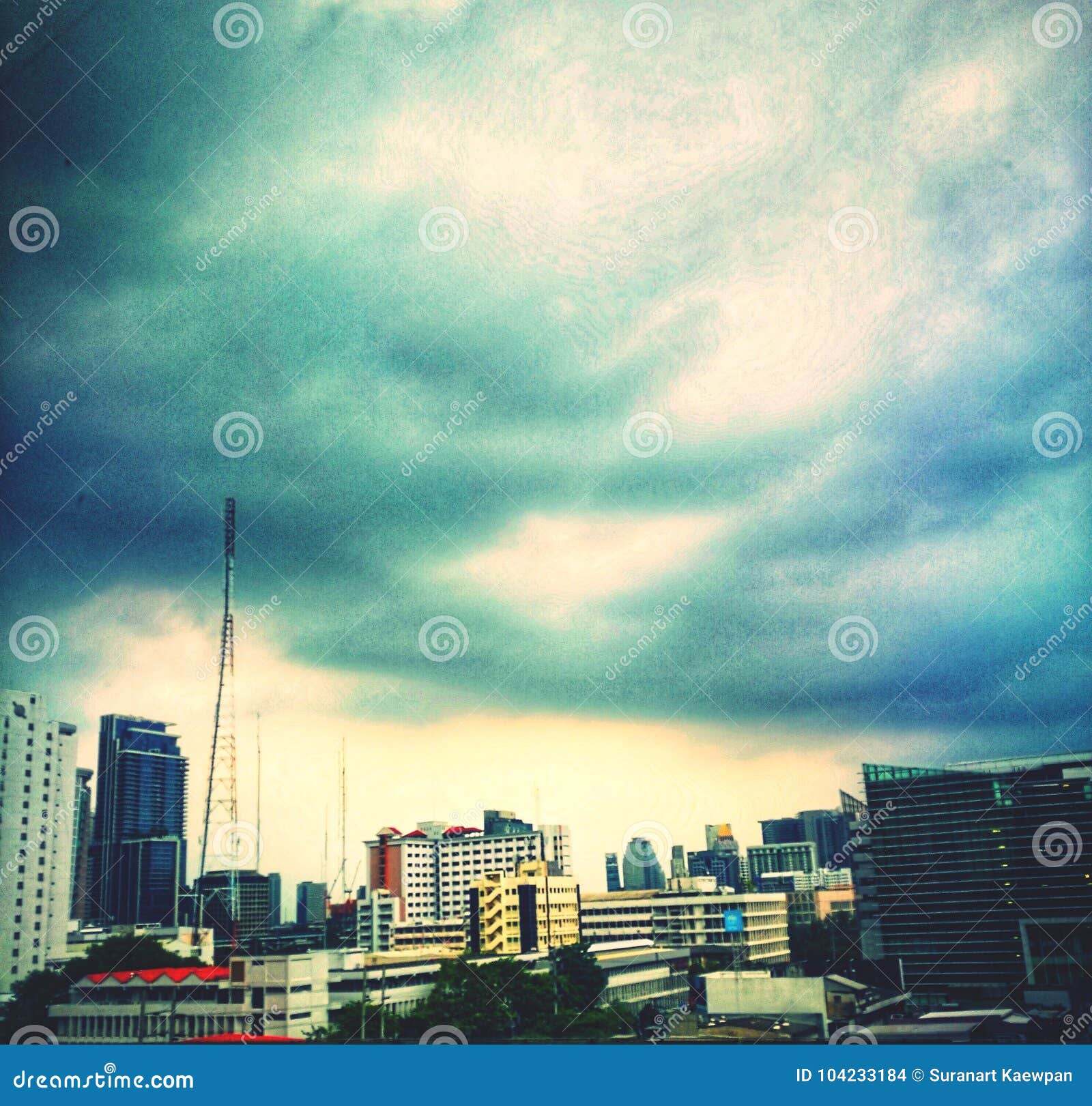 Heavy sky stock photo. Image of rain, coming, heavy - 104233184