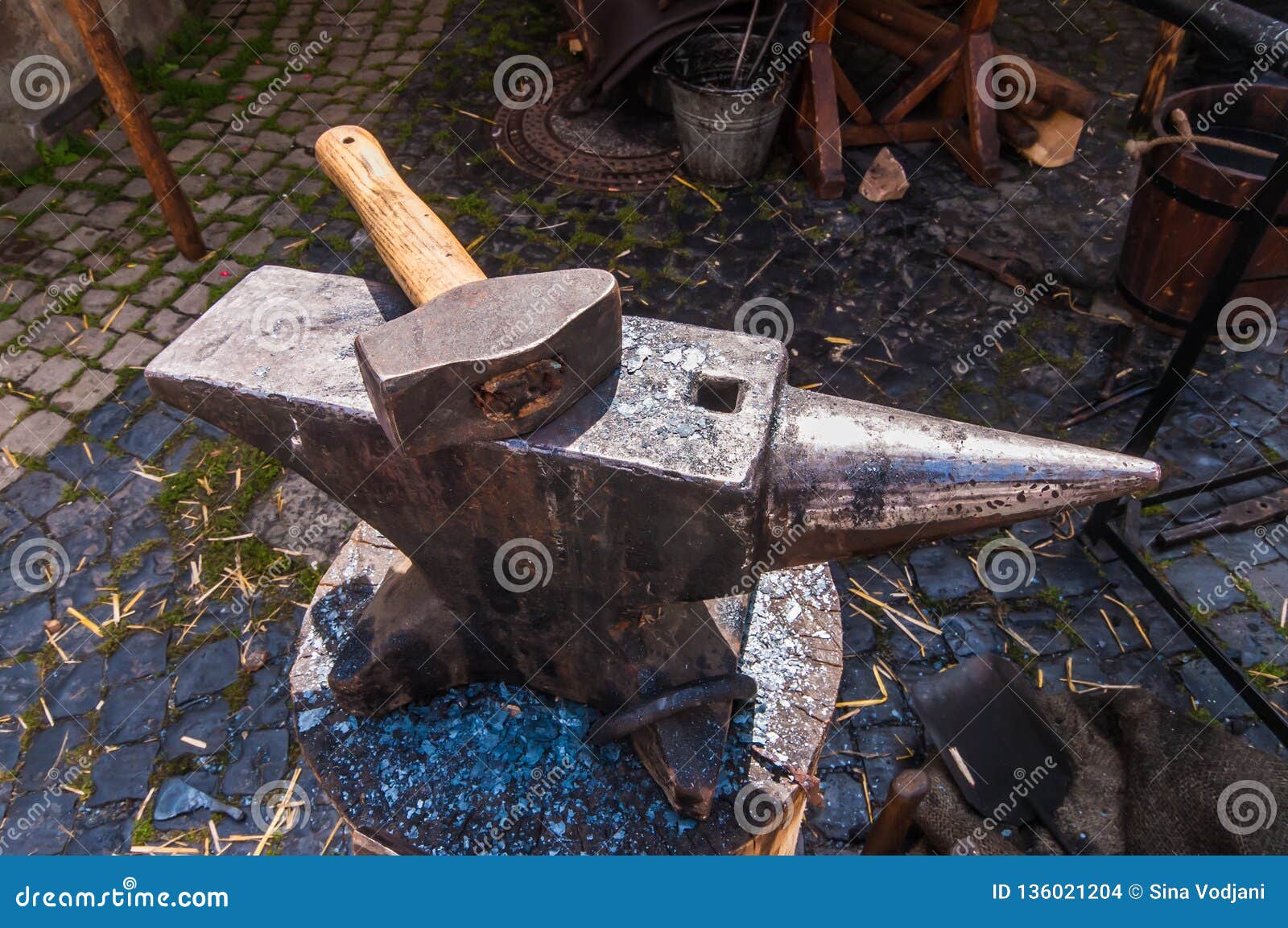 Heavy Smith Hammer and Anvil Stock Photo - Image of craftsmanship ...
