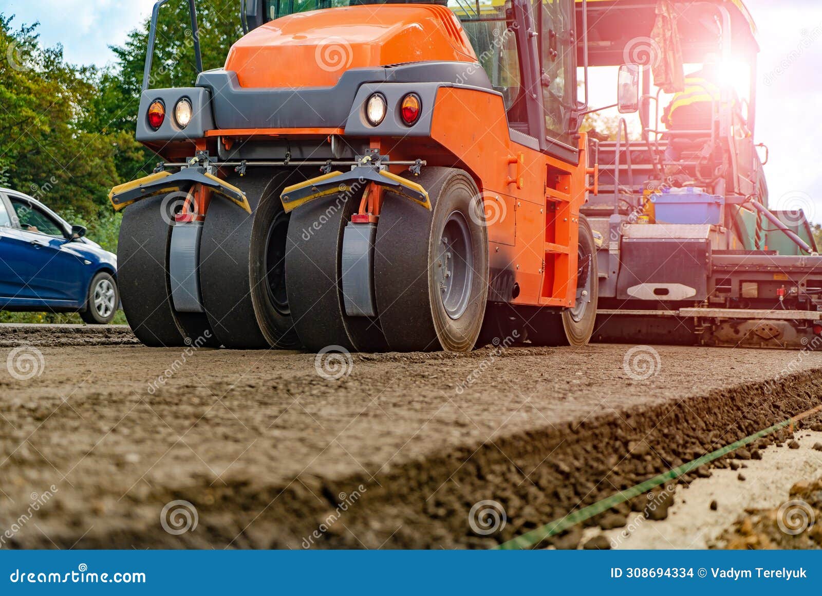 Heavy Vibration Roller Compactor at Asphalt Pavement Works for Road and ...