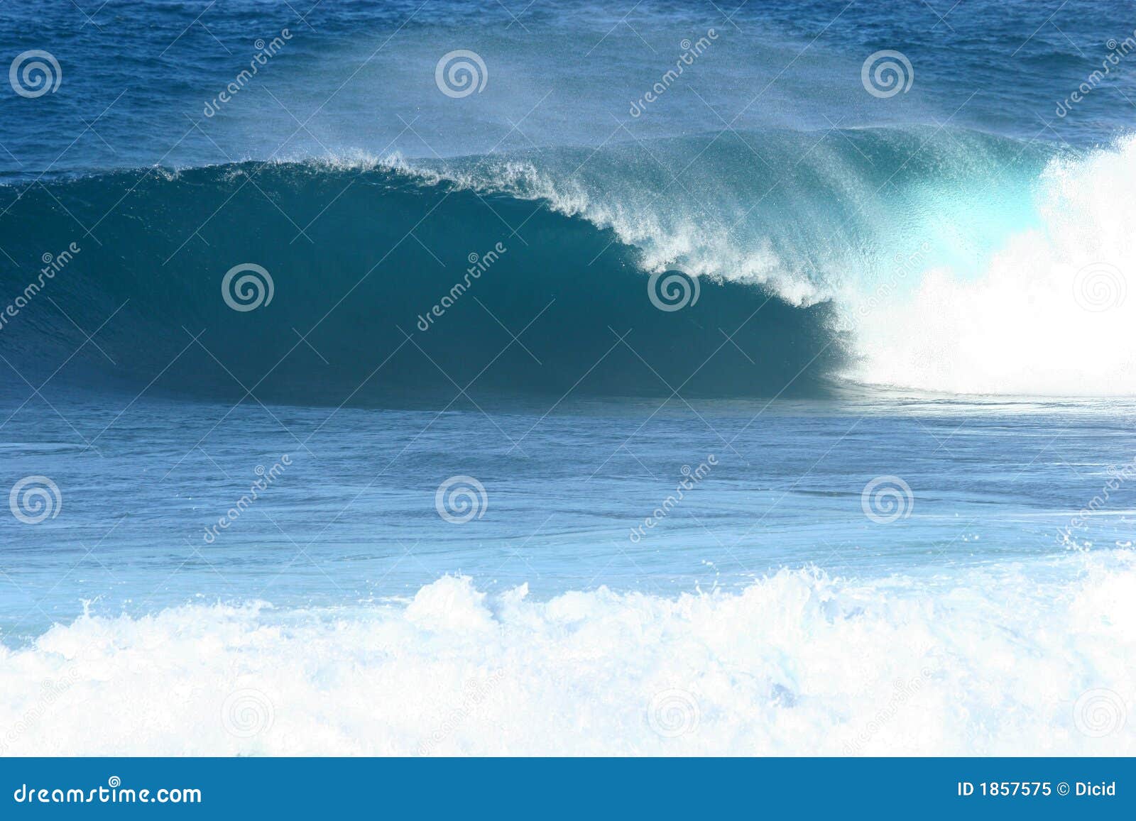 Heavy wave 2 stock image. Image of tides, tide, tsunami - 1857575