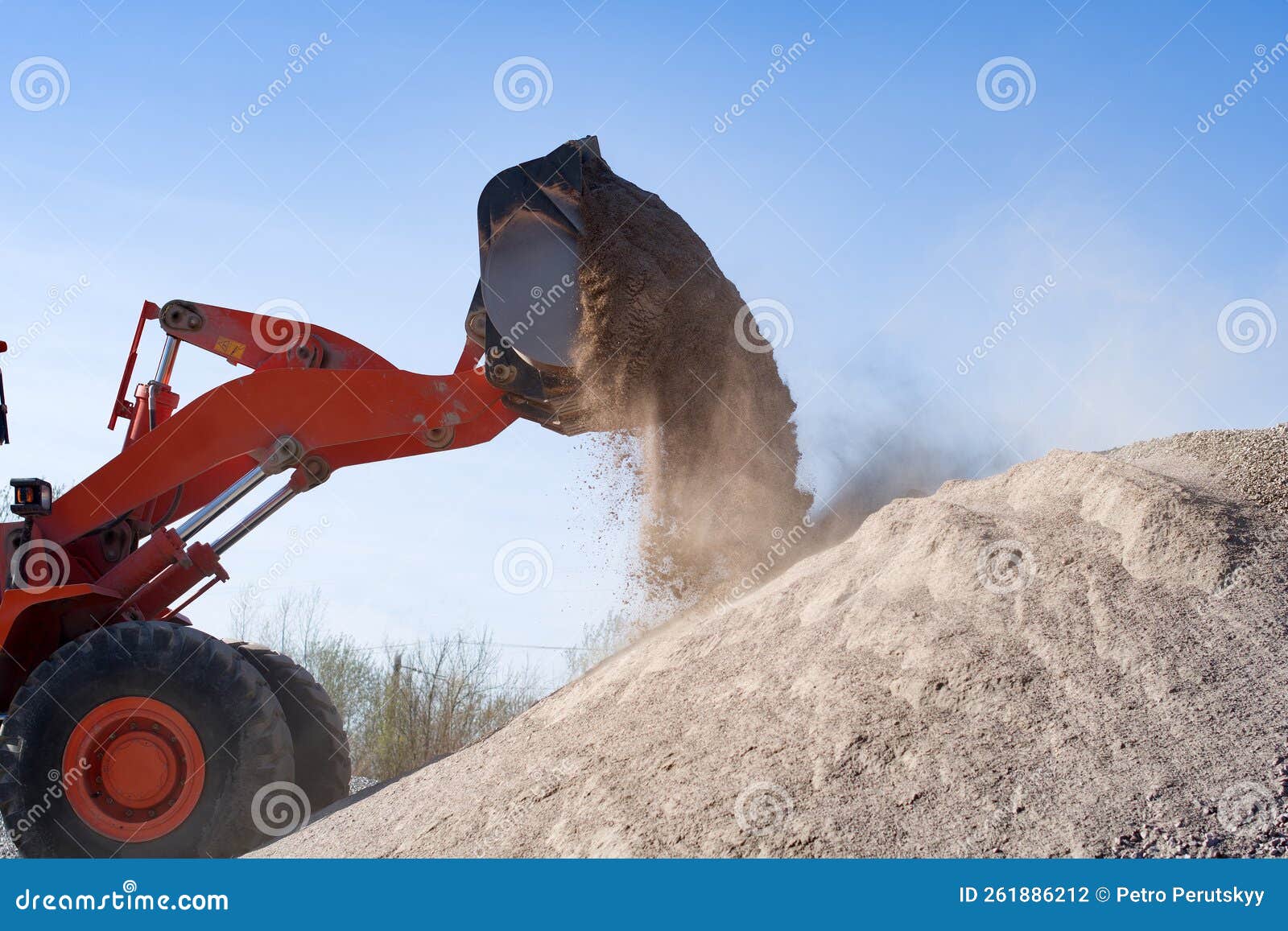 Heavy wheel loader stock photo. Image of scoop, tractor - 261886212