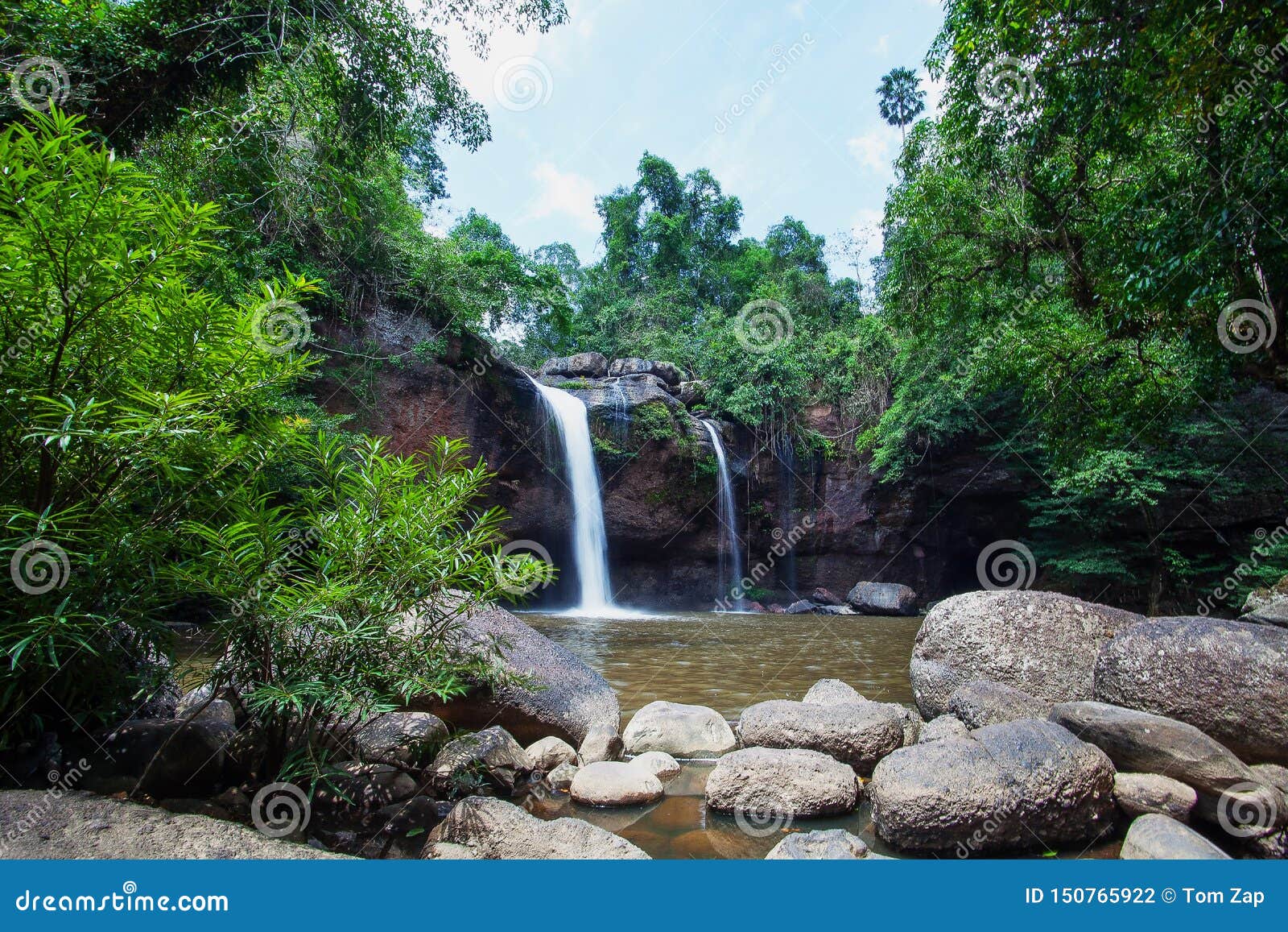 Heaw suwat waterfall stock photo. Image of suwat, rock - 150765922