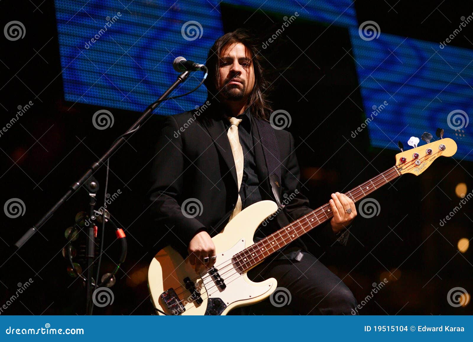 Hector Maldonado, Train. editorial stock image. Image of events - 19515104