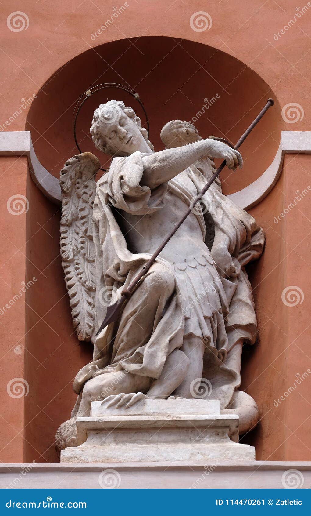 Heilige Michael stock afbeelding. Image of katholiek - 114470261