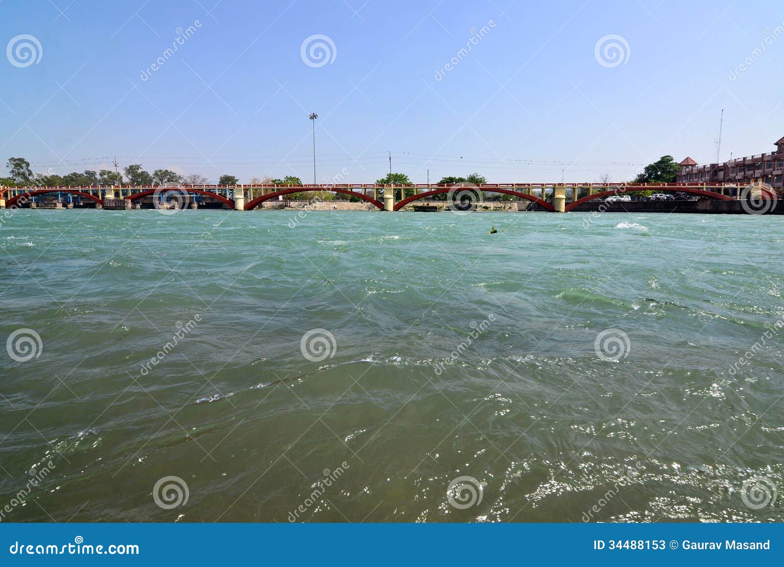 Heiliger Fluss der Ganges stockbild. Bild von indisch - 34488153