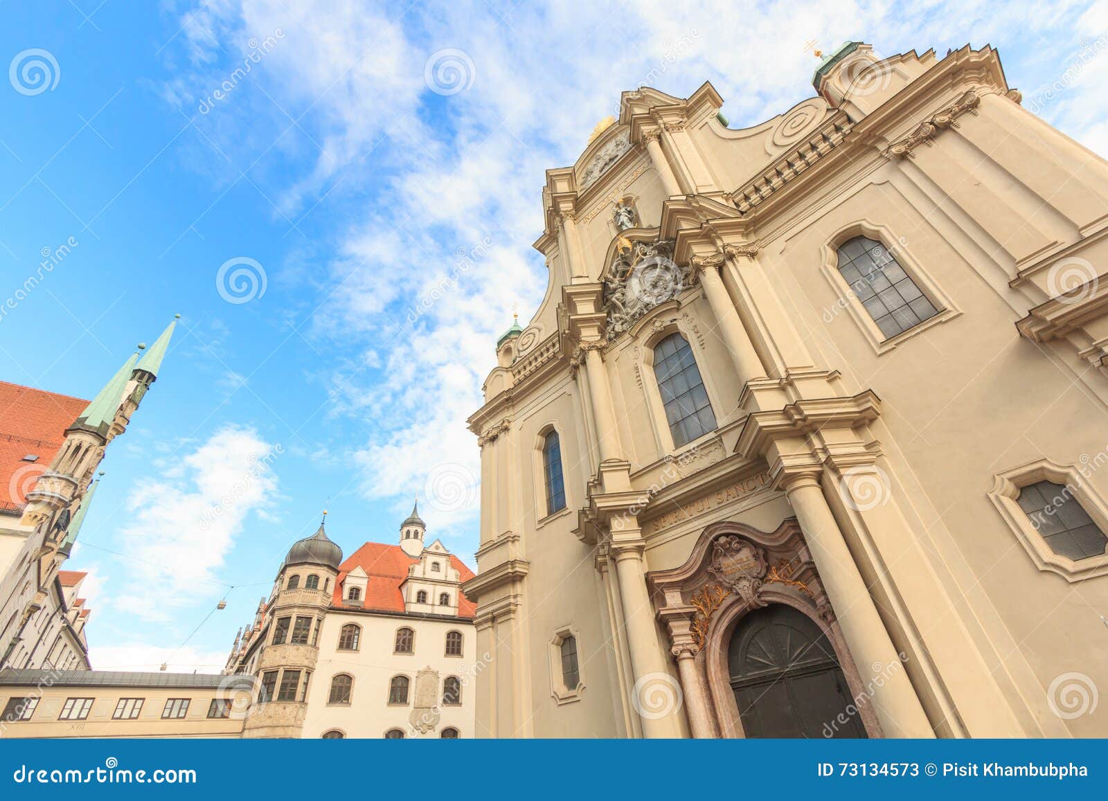 Heiliggeistkirche (kyrka Av Den Heliga Anden) Fotografering för ...
