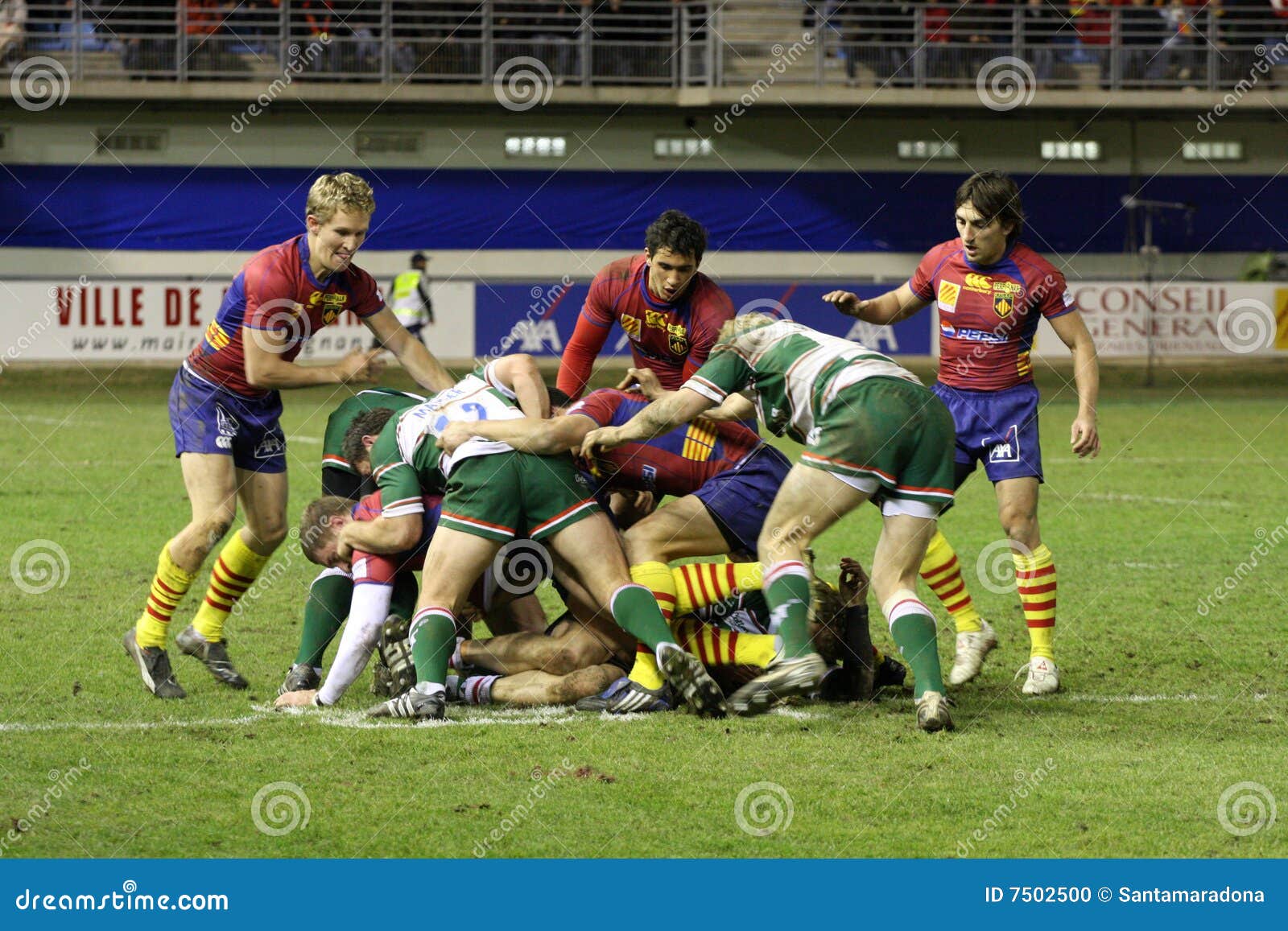 Heineken Cup Rugby Match USAP Vs Leicester Editorial Image - Image of ...