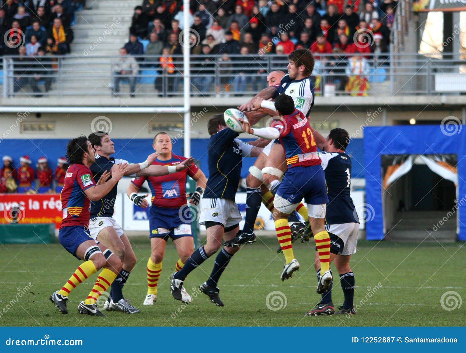 Heineken Cup Rugby Match USAP Vs Munster Editorial Photography - Image ...
