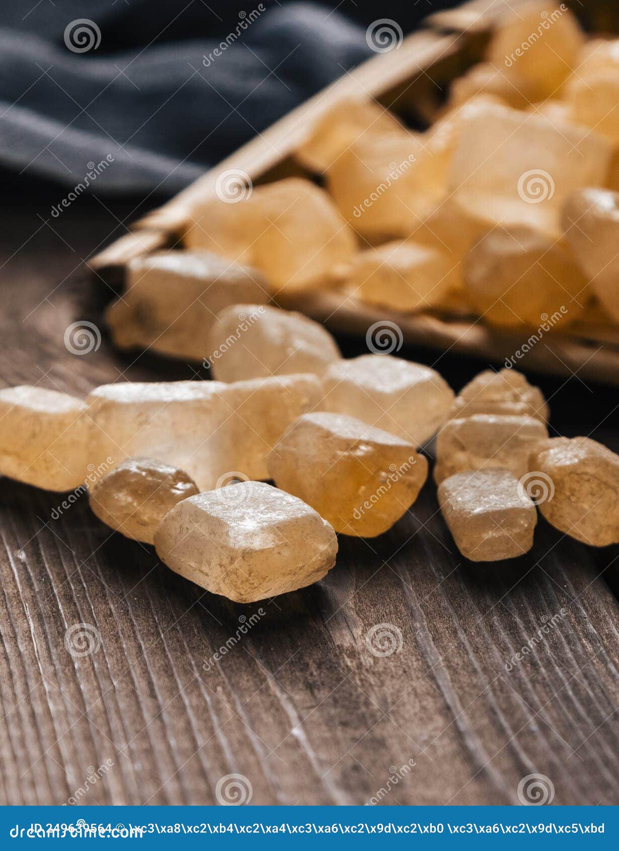 Helado Amarillo De Comida Tradicional Foto de archivo - Imagen de dieta ...