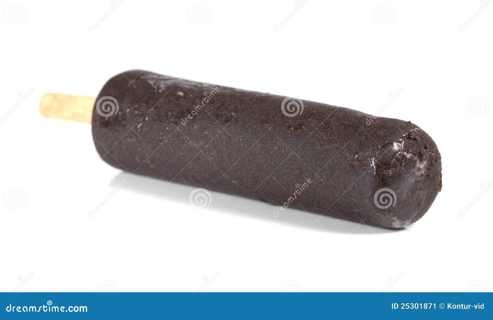 Helado Con El Chocolate En Un Palillo Imagen de archivo - Imagen de ...