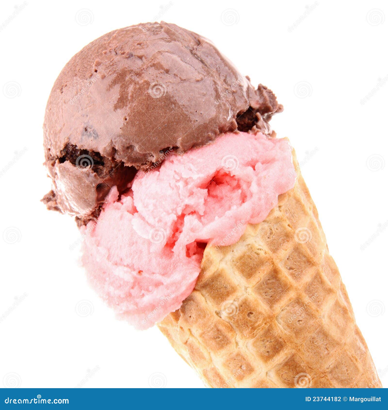 Helado En Cono Fotografía de archivo - Imagen: 23744182