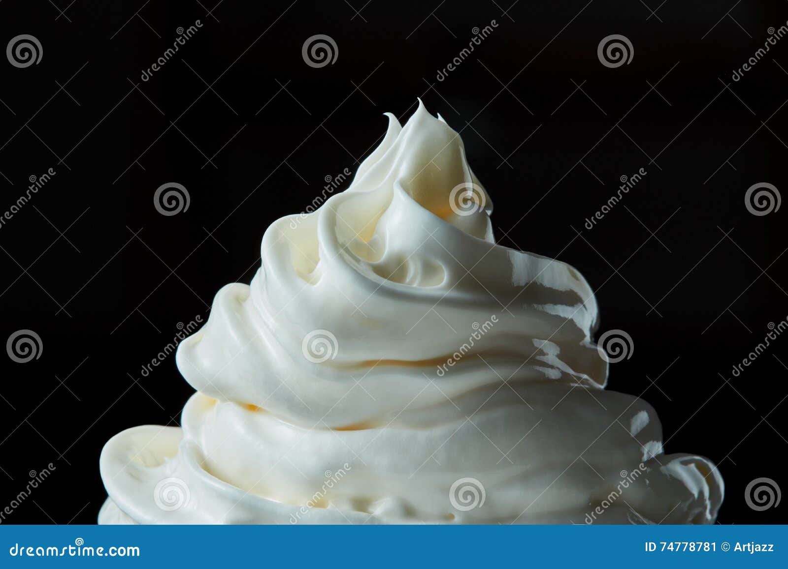 Helado suave imagen de archivo. Imagen de suave, yogur - 74778781