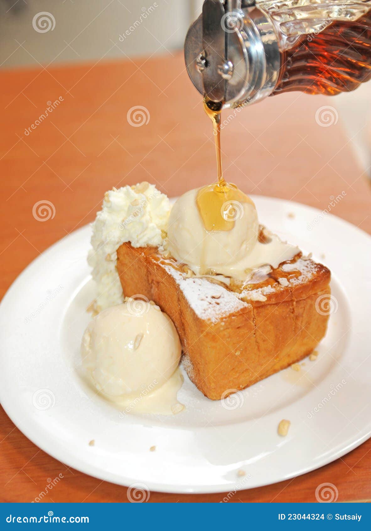 Helado y pan foto de archivo. Imagen de desayuno, crema - 23044324