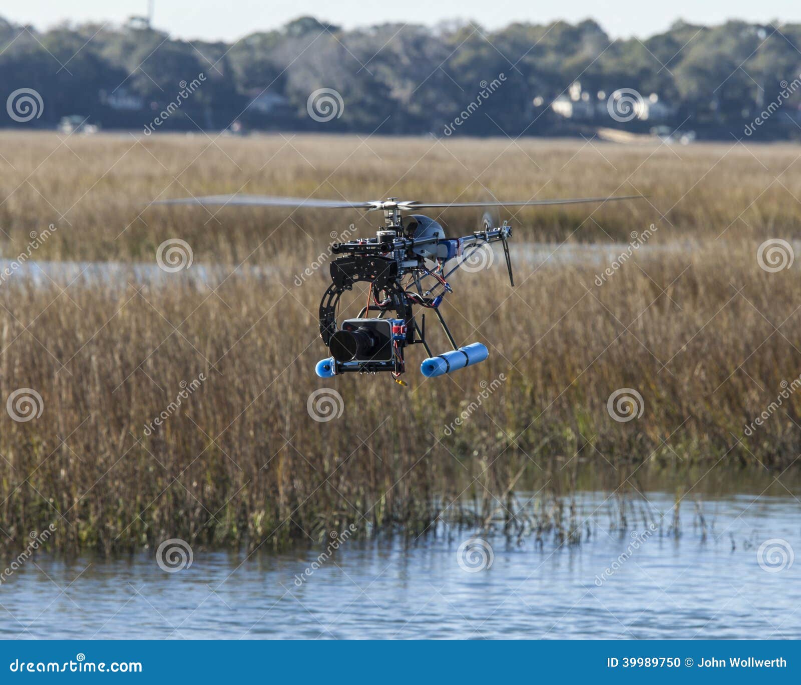 Helicopter Drone with Camera Stock Photo - Image of video, dslr: 39989750