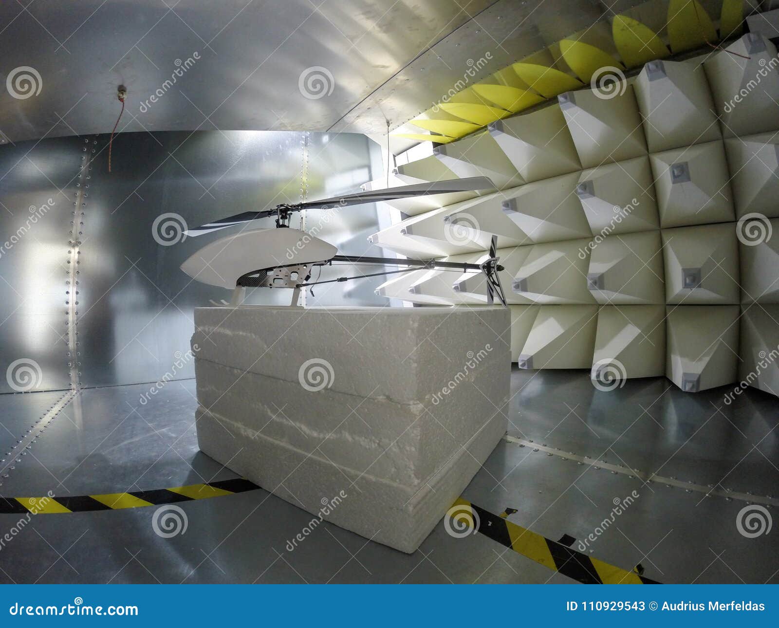 Helicopter Drone Electromagnetic Compatbility EMC Test in GTEM C Stock ...