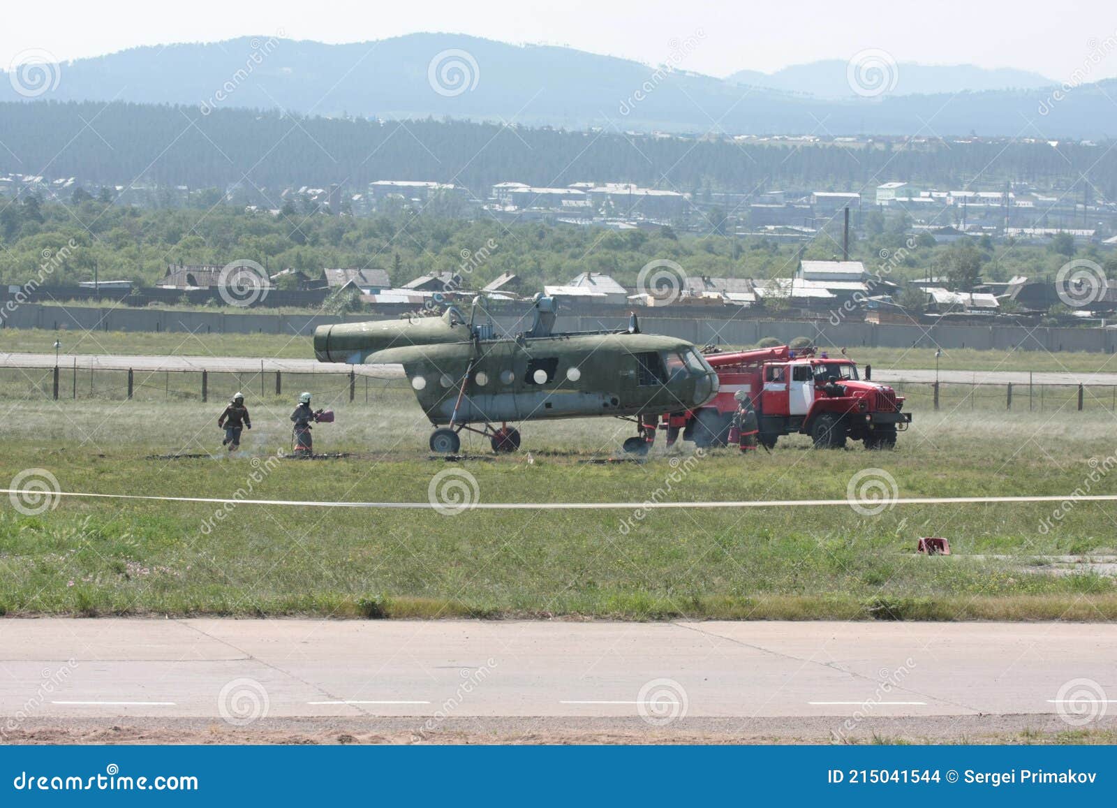 The helicopter exploded editorial stock image. Image of danger - 215041544