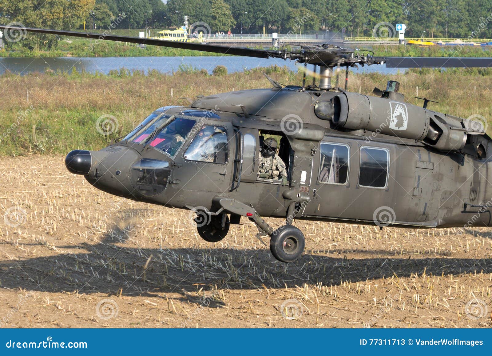 Battlefield Field Helicopter Soldiers