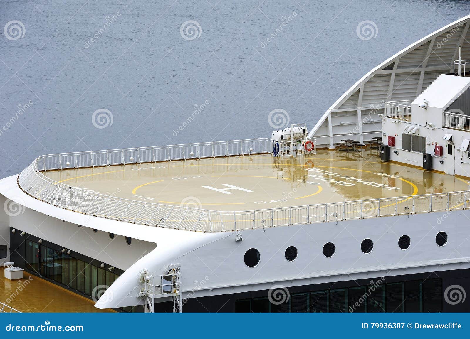 Helicopter landing deck editorial photography. Image of deck - 79936307