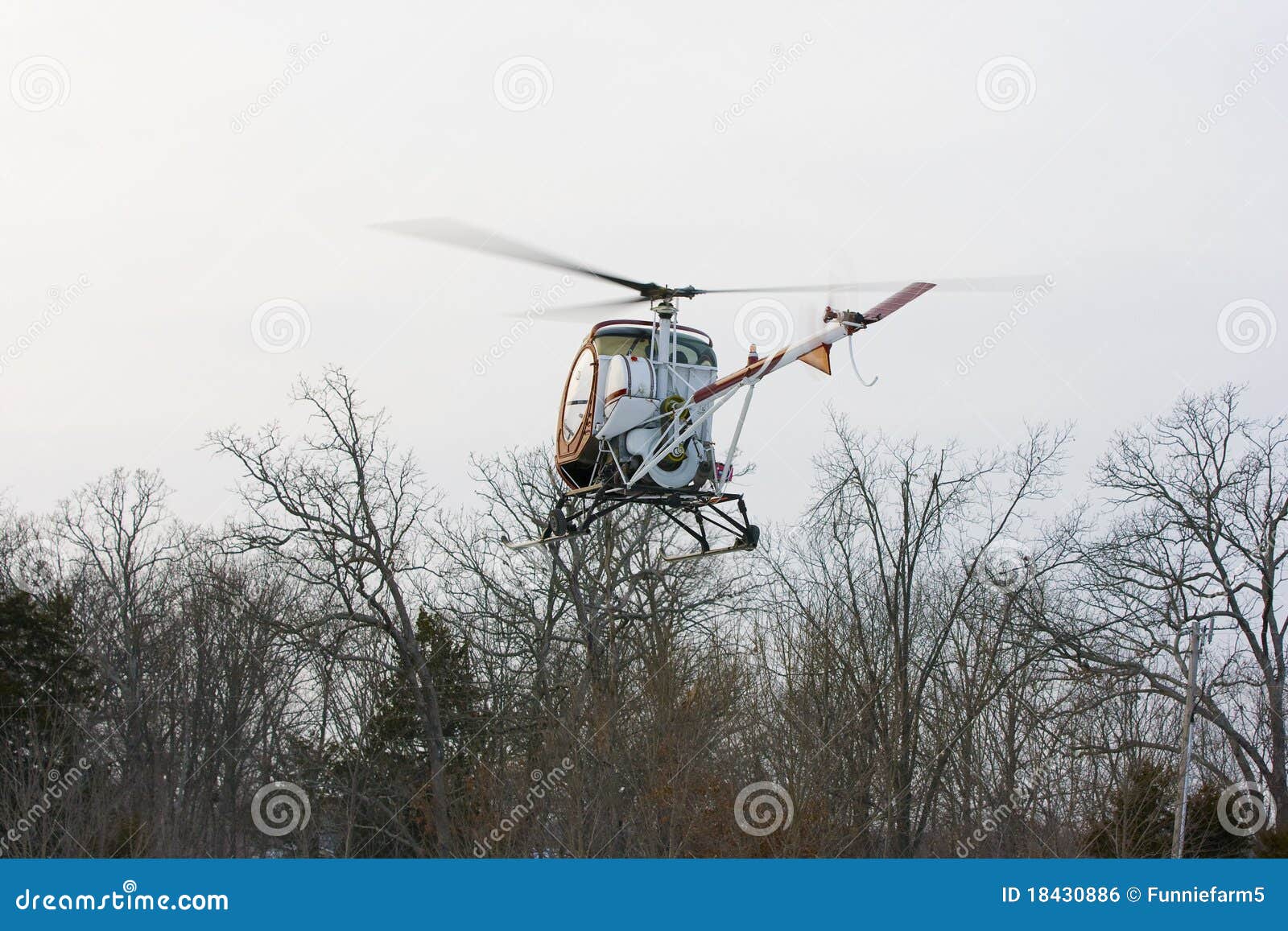 Helicopter Landing in Field Stock Photo - Image of flight, royal: 18430886